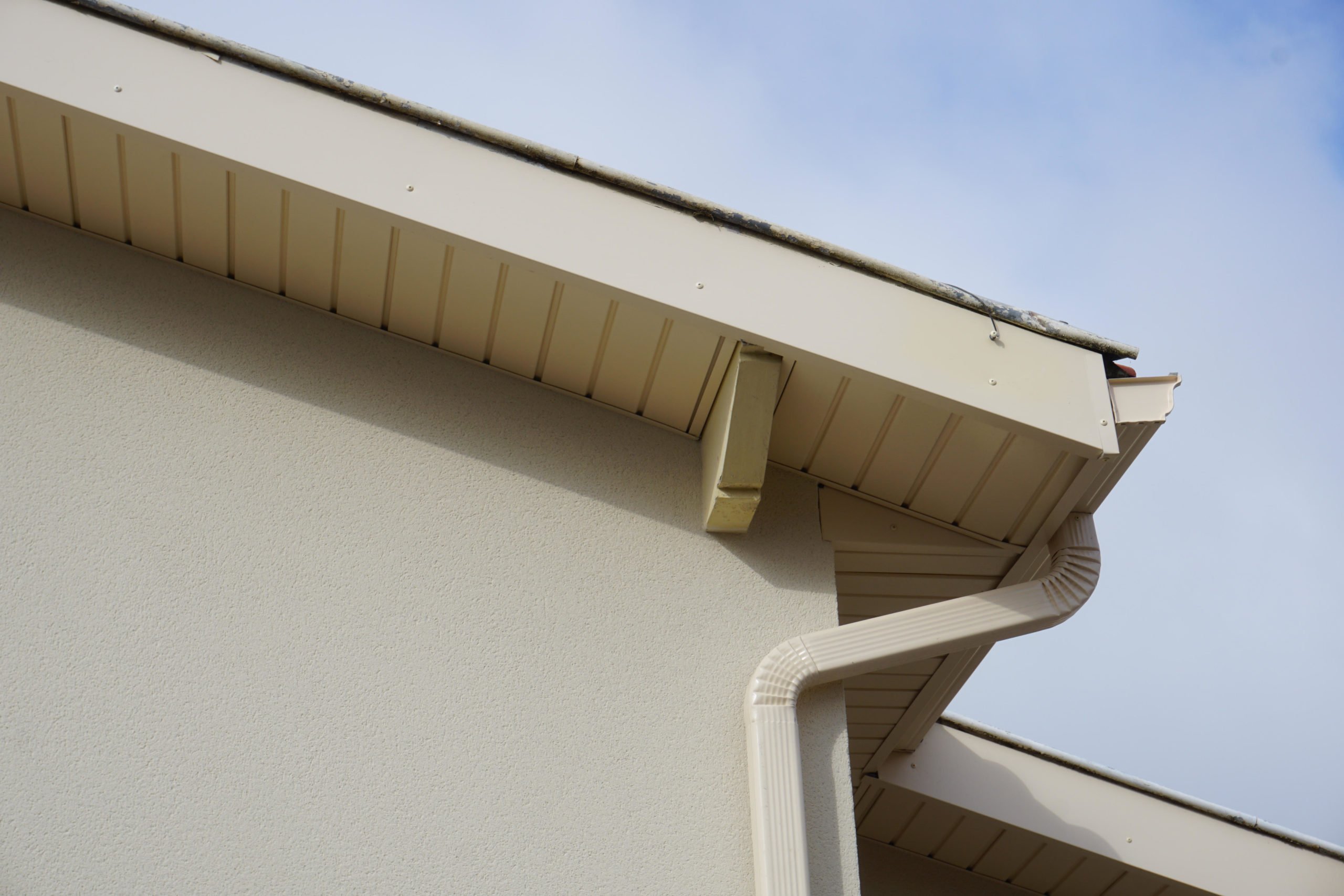 Changez vos bandeaux, gouttières et avant-toits - Optim'home Isolation